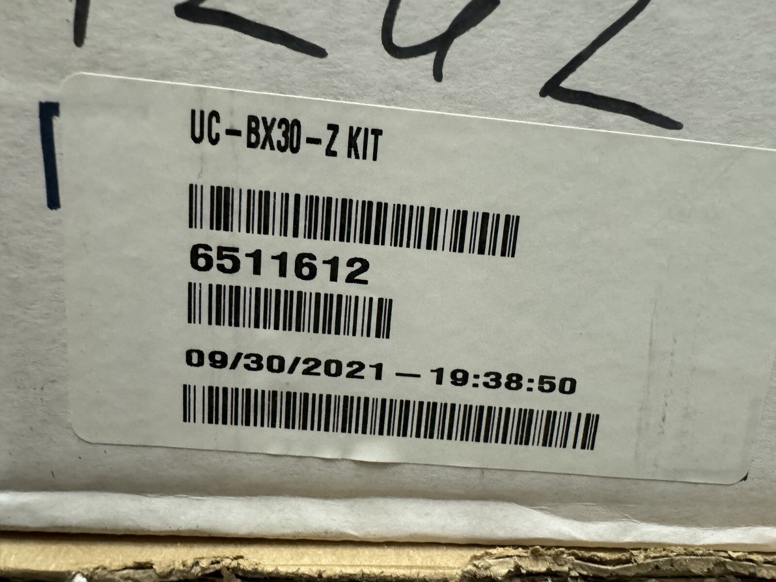 Crestron UC-BX30-Z Kit Conference System with Video Soundbar, 6511612 – LPAV