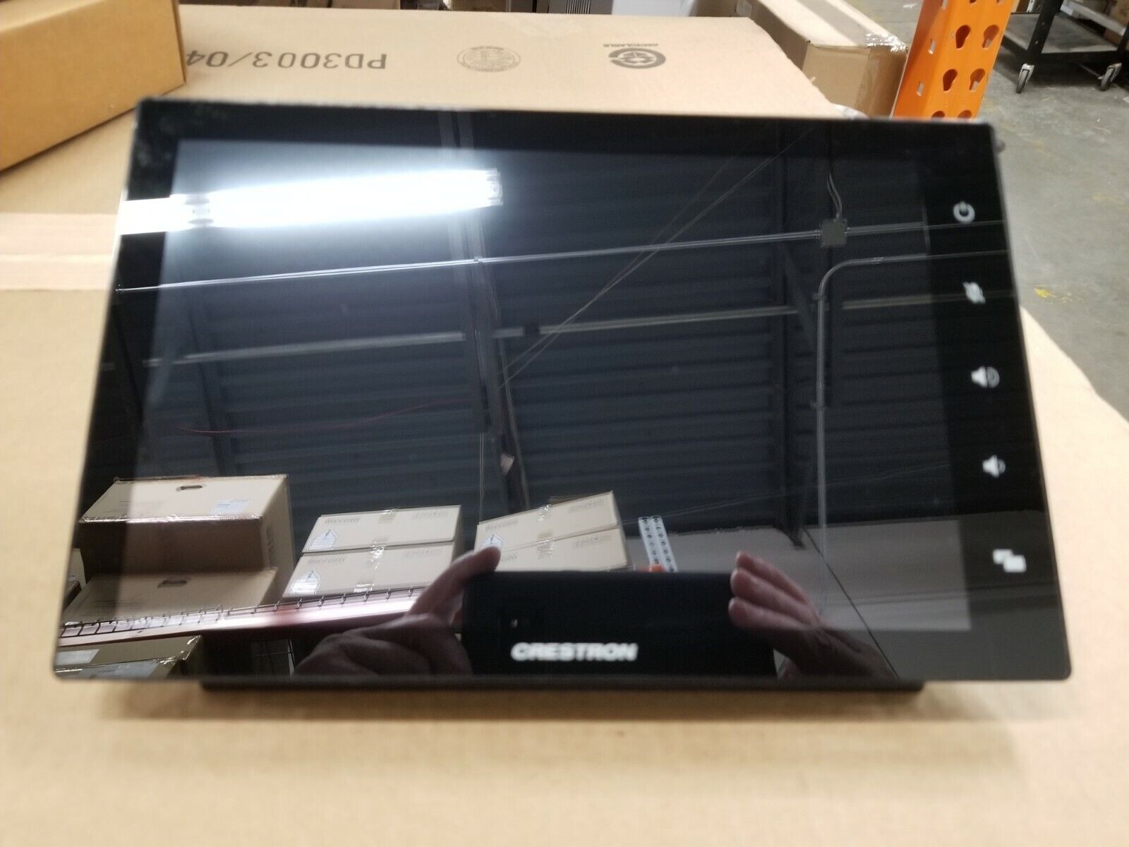 Crestron TS-1051-C-B-S 10.1” / Tabletop Touch Screen Console for RL 2 – LPAV