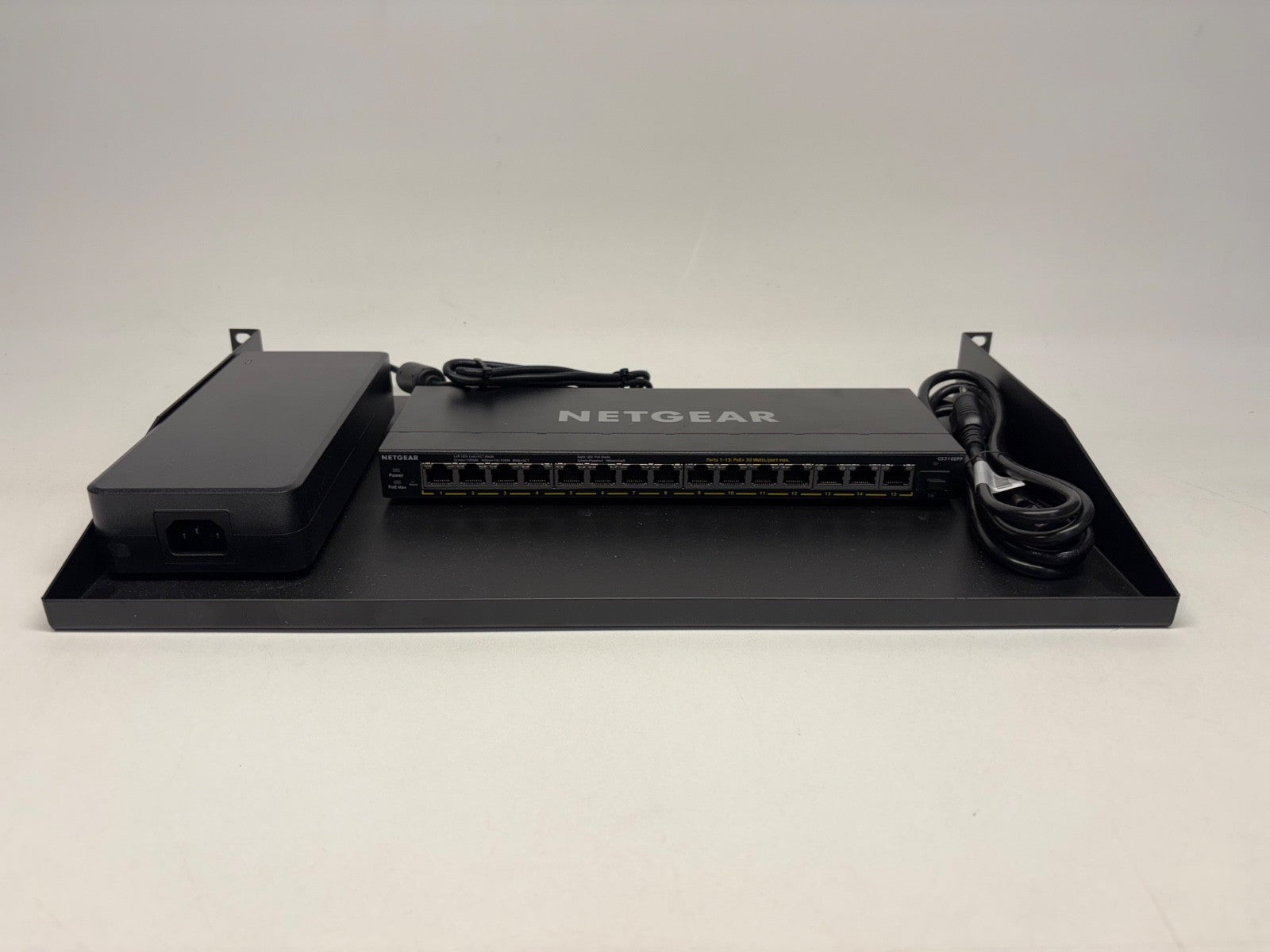 Netgear GS316EPP 16-Port Gigabit PoE+ Compliant Managed Switch with SF ...