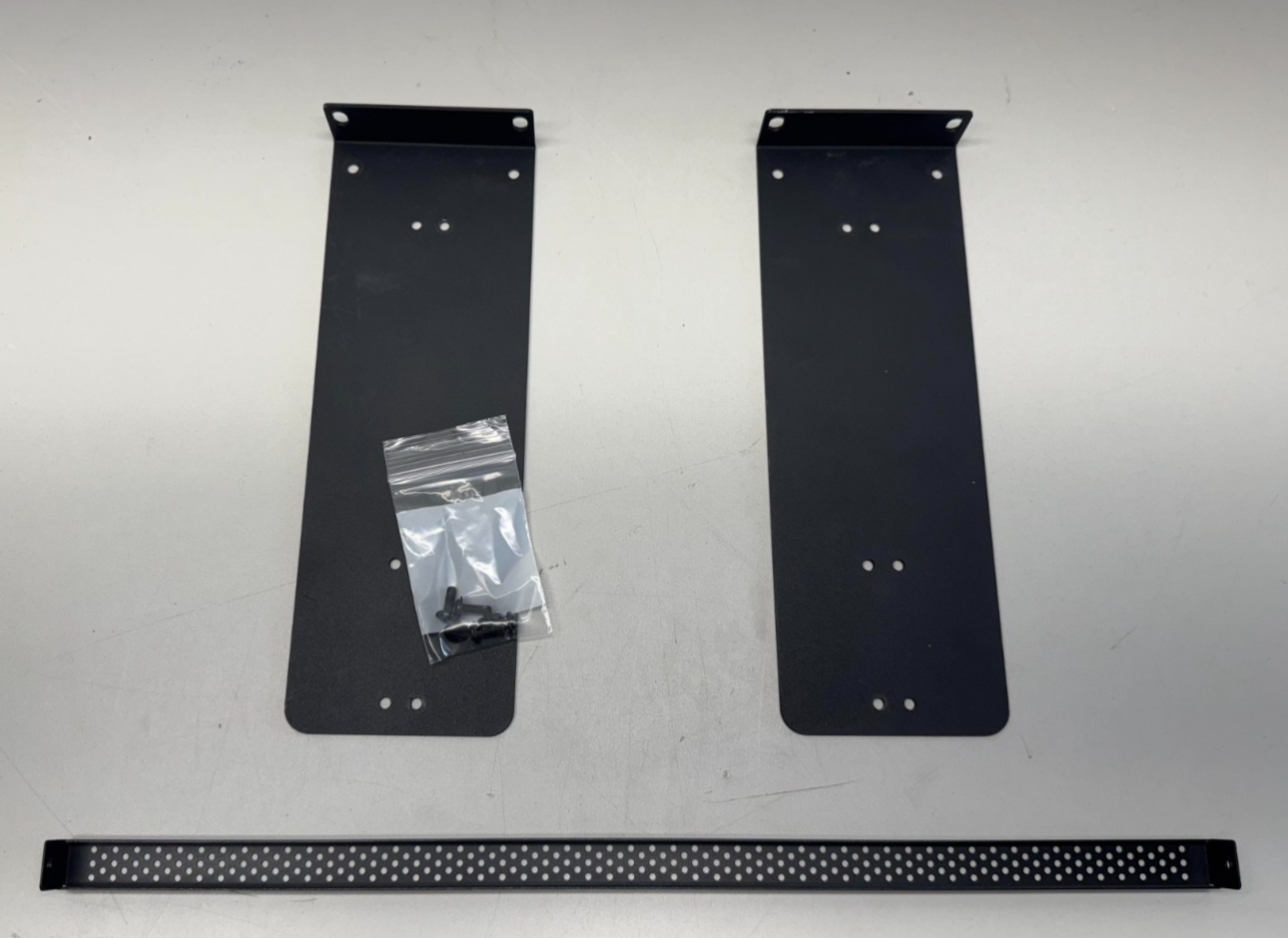 Oppo BDP-103 Rack Ears & Screws – LPAV