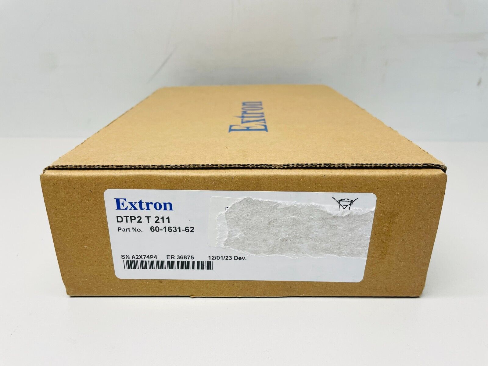 Extron 60-1631-62 DTP2 T 211 4K/60 HDMI DTP2 Transmitter with Audio Em ...