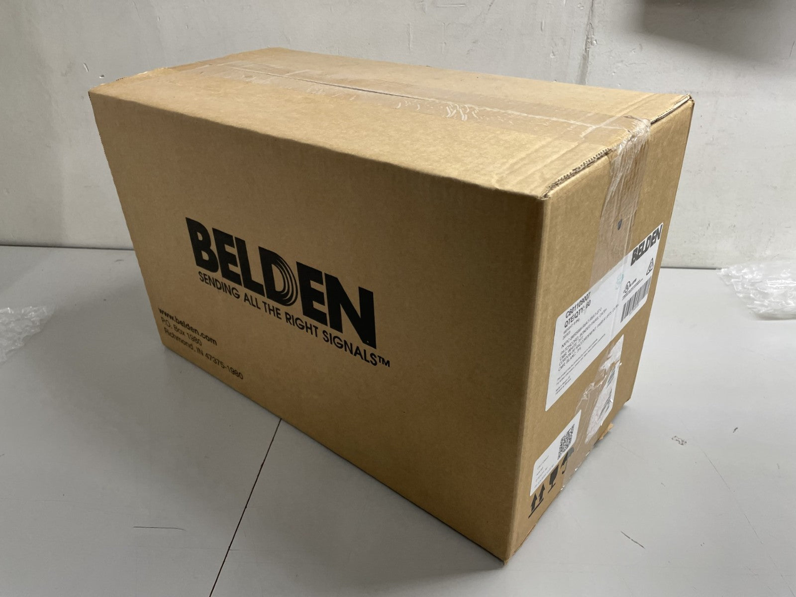 New BOX of 60 Individually Bagged 7' Belden CAT6+ UTP CMR Patch Cables ...